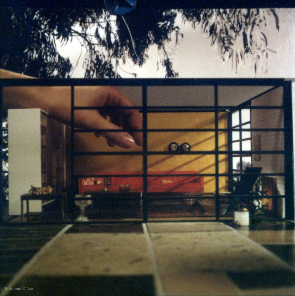 Revell Toy House - Eames Office
